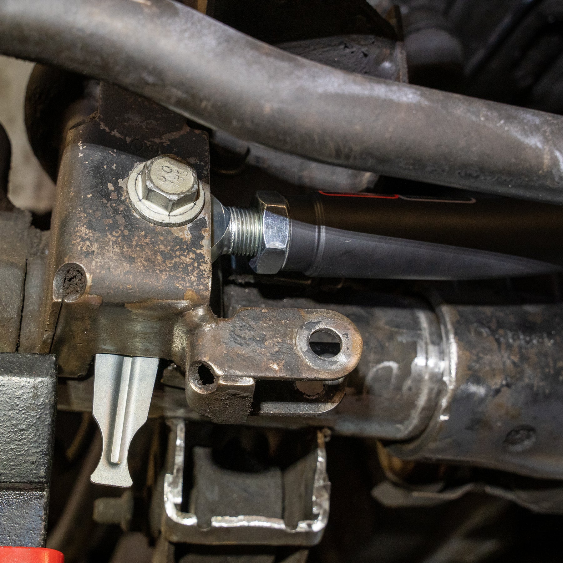 Thuren Fabrication 1994-2002 Front Trackbar Kit